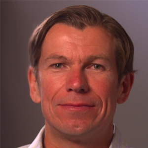 Alum wins award for docuseries chronicling Navajo basketball team - La ...