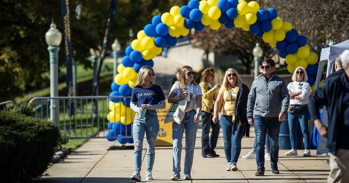 Check out photos from Homecoming and Family Weekend 2022 - La Salle ...